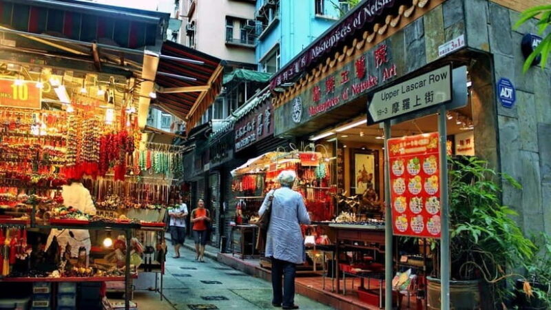 Hong Kong Day Tour: Priority Peak Tram, City Walk & Dim Sum - Authentic Experiences and Practical Insights