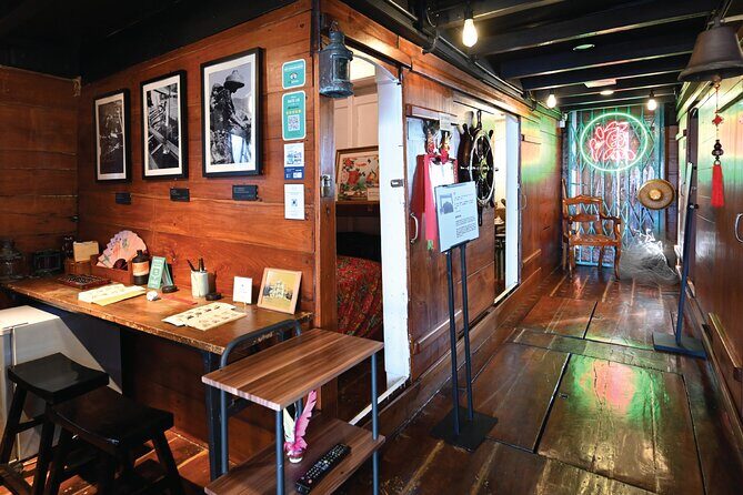 Hong Kong Fishermans Wharf: Aberdeen Fishing Village Boat Tour - FAQ