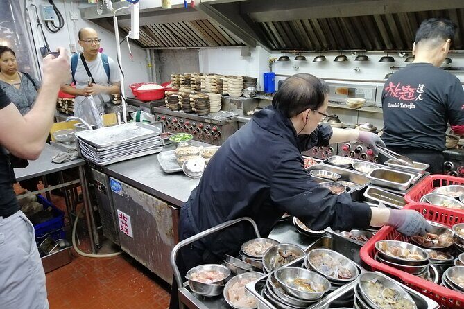 Hong Kong Guided Dinner + Laser Show Lounge Entry (2023) | 200+ booked - Key Points