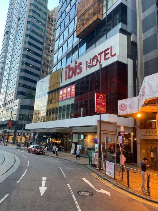 Hong Kong Island & Kowloon in 6 hours : Local Food & History - Practical Tips