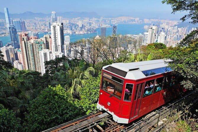 Hong Kong Island Orientation with Peak Tram Ride - What Makes the Hong Kong Island Orientation Tour Stand Out