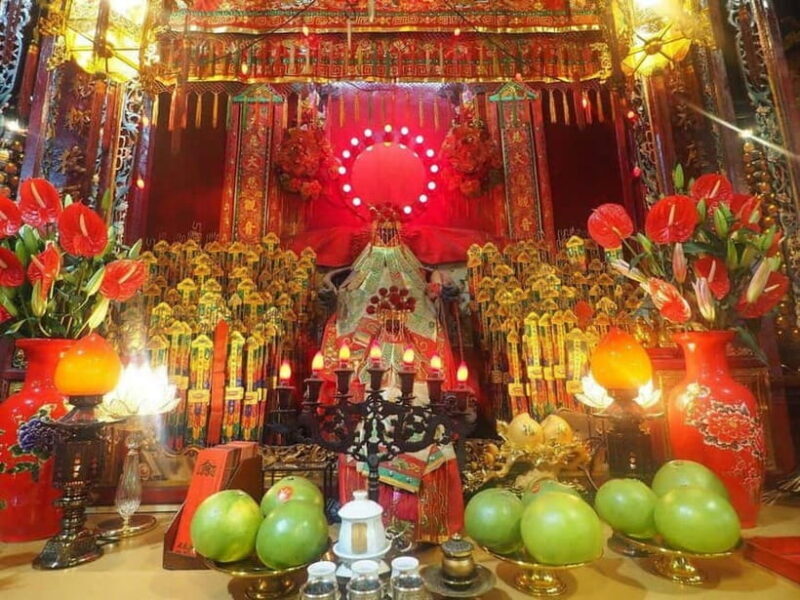 Hong Kong: Lantau VIP Priority Cable Car, Big Buddha & Tai O - The Majestic Big Buddha & Po Lin Monastery