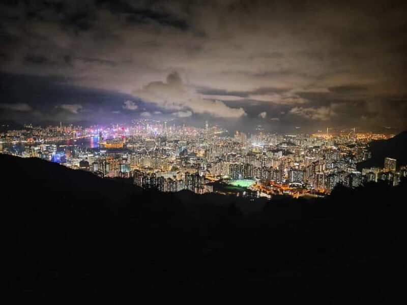 Hong Kong | Night Adventure and Foodie Local Tour - Key Points