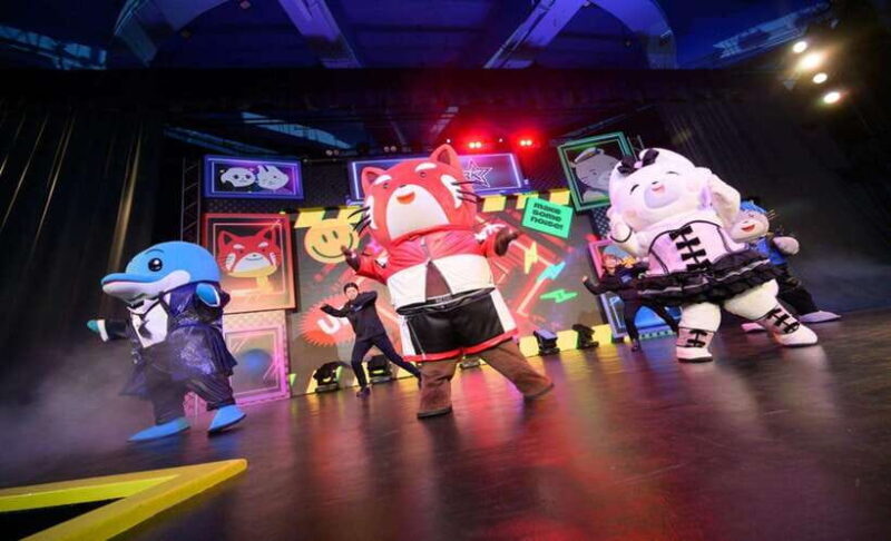 Hong Kong: Ocean Park Entry & Big Bus Hop-on Hop-off Tour - Authentic Experiences and Review Highlights