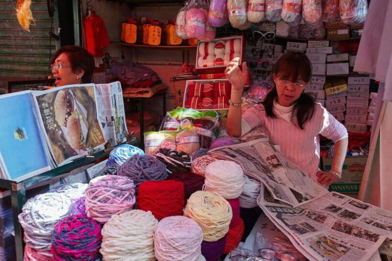 Hong Kong: photographic tour of Kowloon's Yau Tsim Mong district. - An In-Depth Look at the Tour