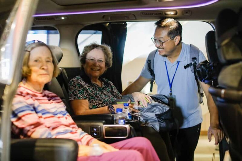 Hong Kong: Private City Highlights Tour with Car - An Honest Look at the Hong Kong Private Highlights Tour