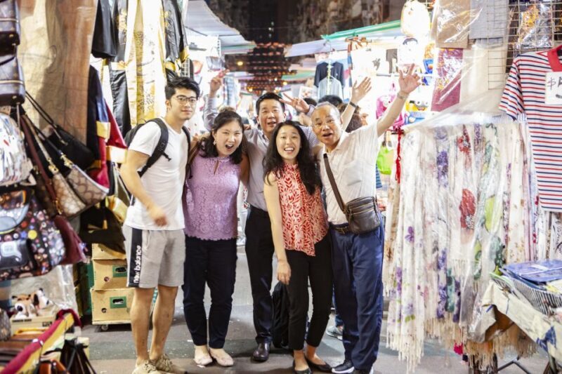 Hong Kong: Private Walking City Tour with a Local Guide - The Sum Up