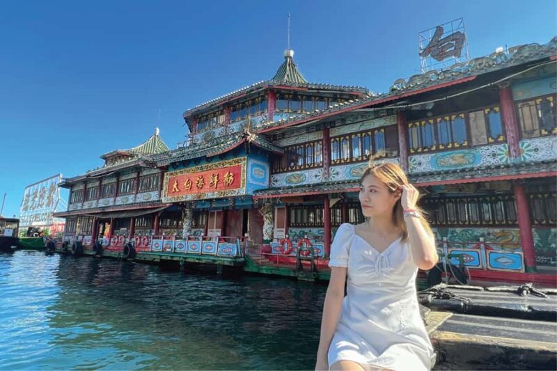 Hong Kong: Sampan Houseboat & Stanley Hop-on, Hop-off Tour - Authentic Moments and Practical Tips