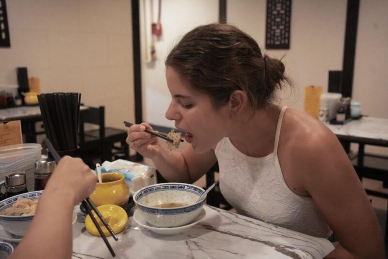 Hong Kong Street Food Tour with Locals - Dim Sum, Wonton - Key Points