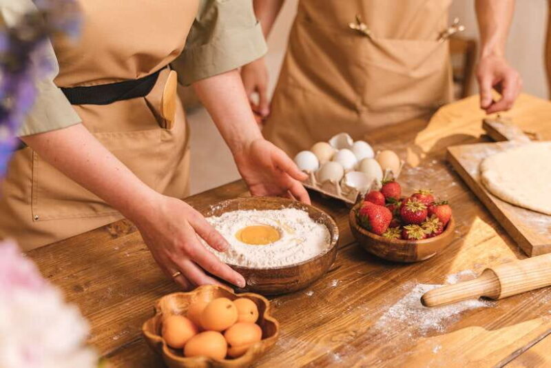Hong Kong: Traditional Chinese Baked Goods DIY Workshop - Authenticity and Cultural Connection