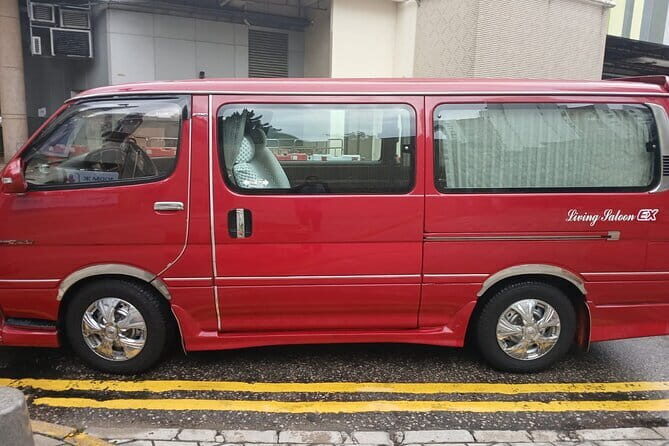 Hong Kong Transport Experience with Style - An Honest Look at the Hong Kong Transport Experience with Style