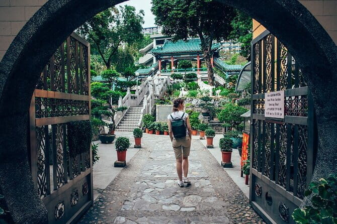 HongKong One Day Tour with Lunch and Public Transportation - FAQ