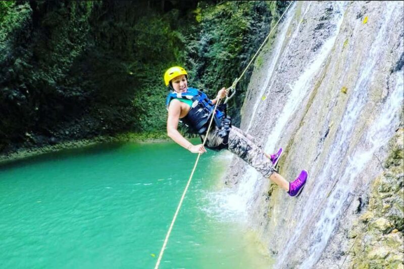 Hongo Mágico Waterfall Abseiling Tour - Key Points