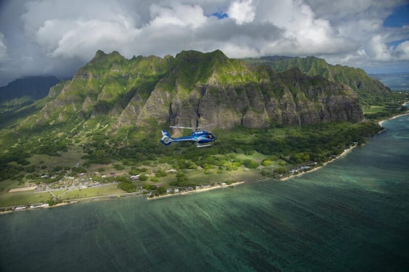 Honolulu: Blue Skies of Oahu Helicopter Tour - A Closer Look at the Flight Experience