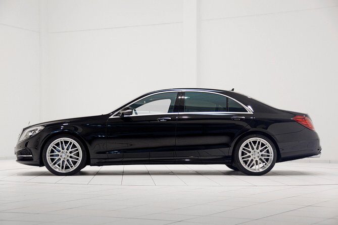 Honolulu by yourself by Luxury Sedan - 4 hrs disposal - Introduction