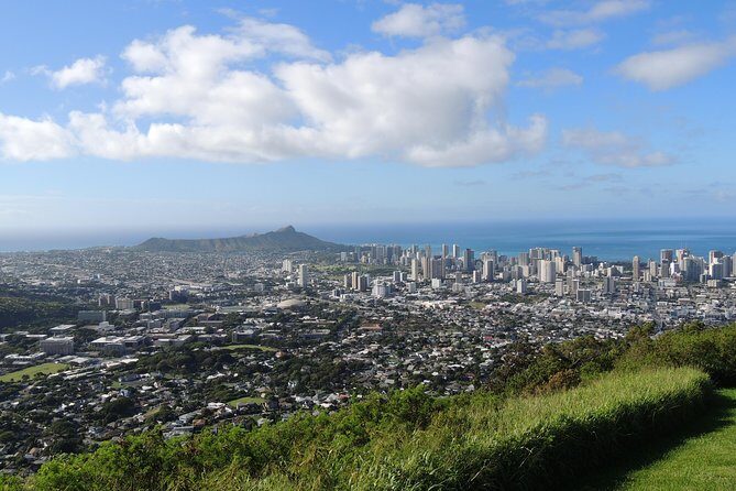 HONOLULU CITY TOUR AND VULCAN - In Spanish - Exploring Honolulu’s Heart: Historic and Modern Neighborhoods