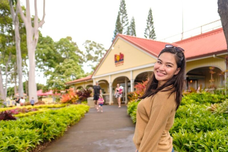 Honolulu: Oahu Island Highlights Tour with Multiple Stops - Guides and Their Impact