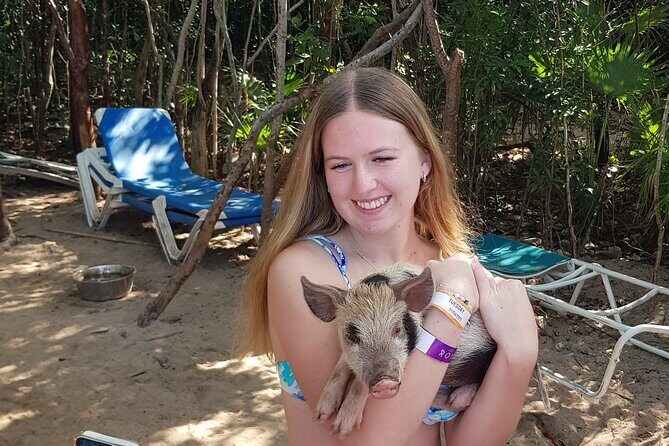 Honor Roll Private Bahamas Boat Charter - FAQs