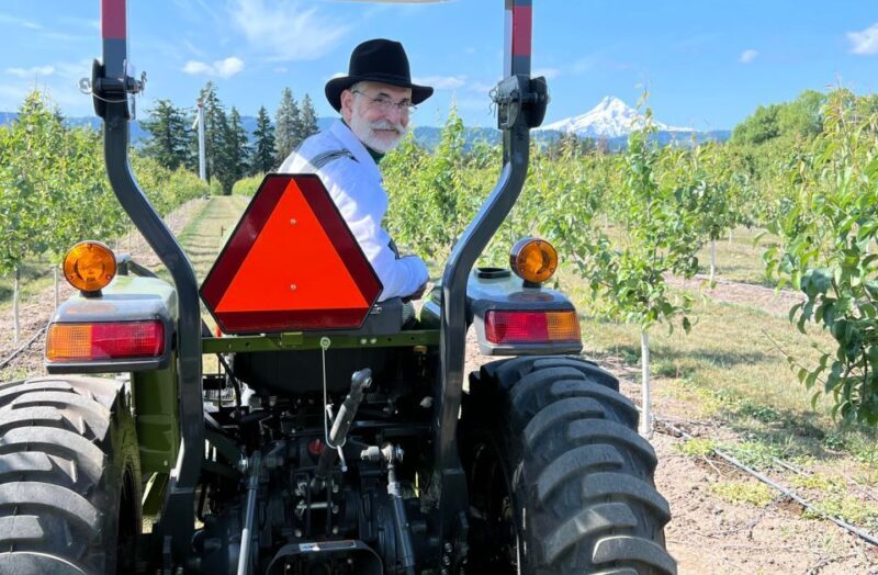 Hood River: Orchard Tour - The Scenic Beauty and Farm Tales
