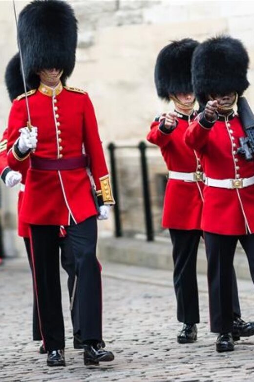 Hop on Hop off London Bus Tour & Tower of London - An In-Depth Look at the Tour Experience