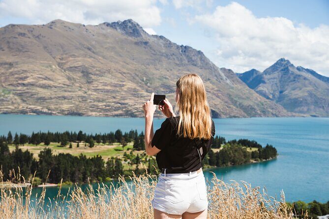 Hop on Hop off Wine Tour Queenstown Ultimate Luxury - Timing, Transportation, and Value