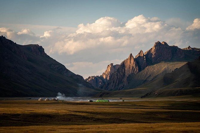 Horse trek in Kyrgyzstan: Naryn to Kel-Suu lake - Key Points