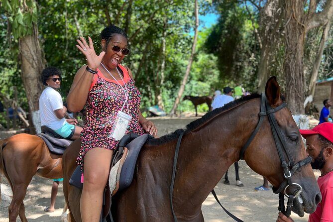 Horseback Ride , Dunns River Falls & Blue Hole From Montego Bay - Stop 3: The Blue Hole
