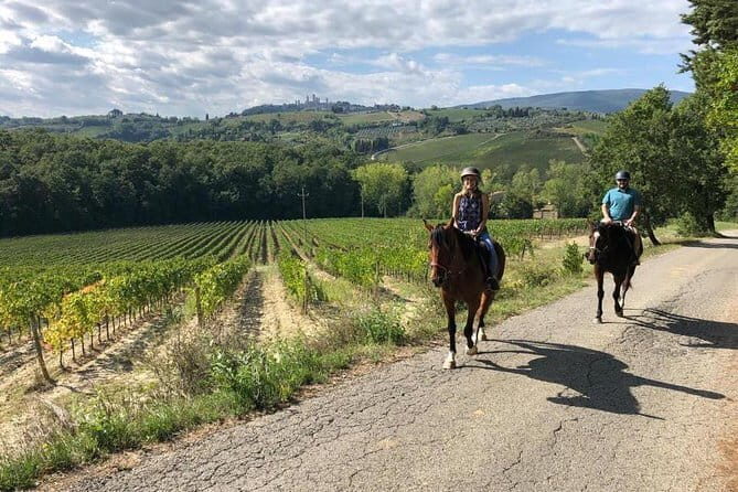 Horseback Ride in S.Gimignano with Tuscan Lunch Chianti Tasting - An Impressive Full-Day Adventure from Florence