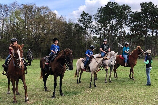 Horseback Ride on Scenic Lake Louisa Trails - An In-Depth Look at the Lake Louisa Horseback Experience