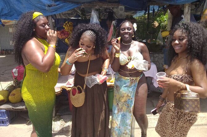 Horseback Riding and Shopping Half Day Tour - Key Points