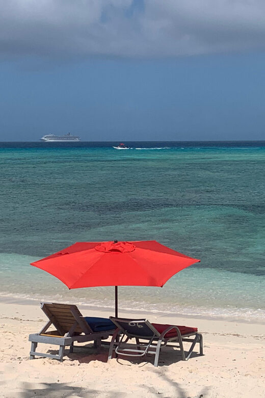 Horseback riding on Private Beach/ Turks and Caicos Islands - Key Points