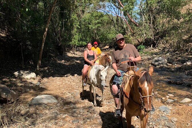 Horseback riding to visit the waterfall - The Itinerary in Detail