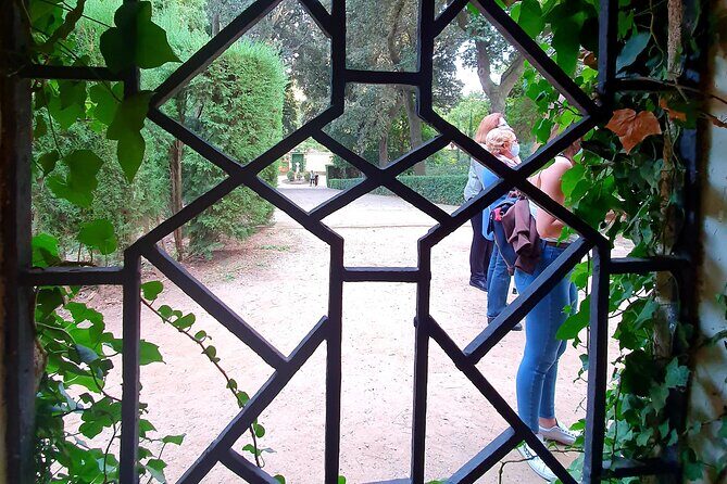 Horta Labyrinth Walking Tour in Barcelona - The Overview: A Garden Steeped in History and Mythology