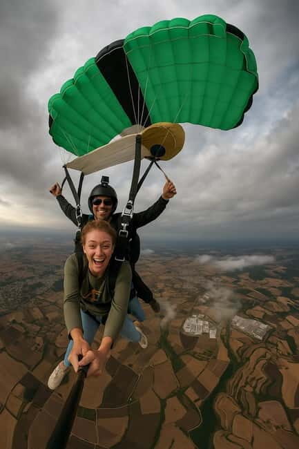 Hot Air Balloon Skydive Over BCN  Sunrise Jump + Transport - Key Points
