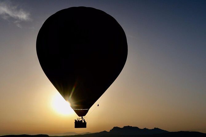 Hot Air Balloon with Champagne, Optional Photos,Video & Breakfast - Who Will Love This?