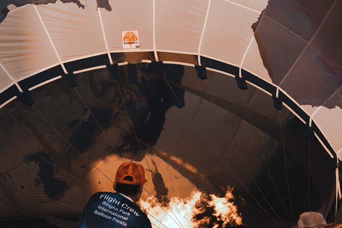 Hot-Air Ballooning and Chiang Mais Doi Suthep - An In-Depth Look at the Experience