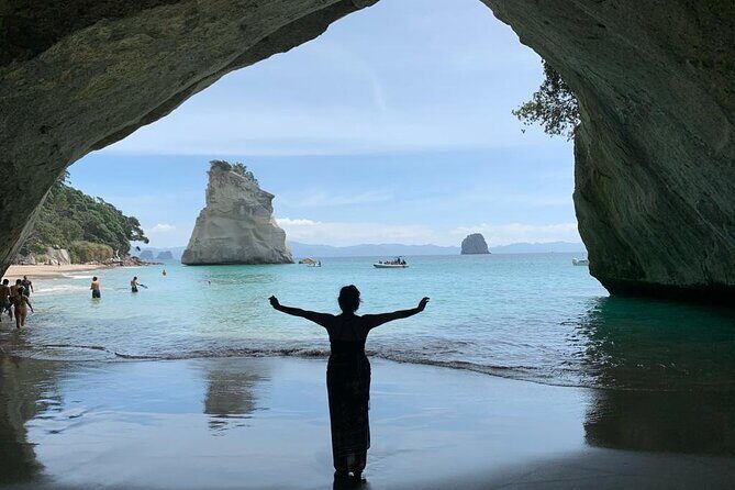 Hot Water Beach & Cathedral Cove Day Tour From Auckland - FAQ