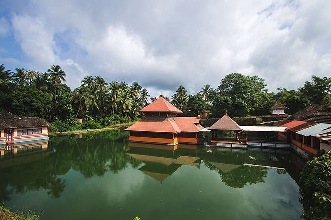 Houseboat Cruise in Bekal from Mangalore - The Houseboat Experience: A Slice of Kerala Life