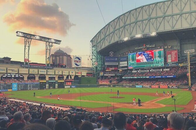 Houston Astros Baseball Game at Minute Maid Park - Houston Astros Baseball Game at Minute Maid Park: A Detailed Look