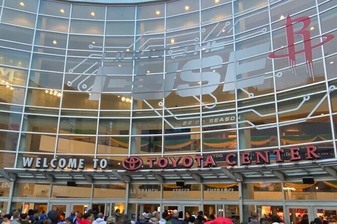 Houston Rockets Basketball Game at Toyota Center - Exploring the Experience: Houston Rockets at Toyota Center