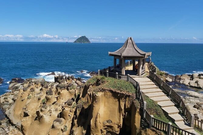 Houtong Cat Village, Shifen Sky Lantern and Jiufen Full Day Tour - The Sum Up