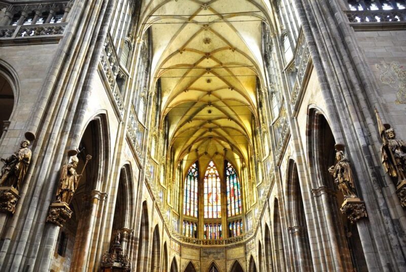 Hradany Prague Castle Guided Tour, Tickets, Transfers - The Architecture and Art Highlights