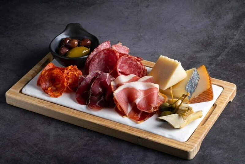 Hua Hin: Vana Nava Sky Bar Rooftop at Holiday Inn - The Value of Your Visit