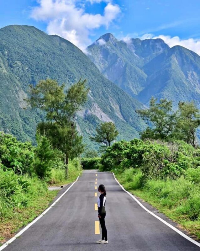 Hualien Leisure Tour: A Day Trip Through Mountains and Sea - An In-Depth Look at the Hualien Leisure Tour