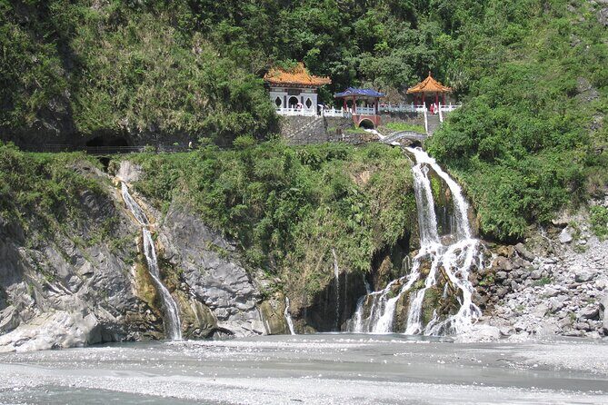 Hualien & Yilan Private Car Tour to Spectacular Natural Wonders - Discovering the Natural Wonders of Taiwan’s East Coast