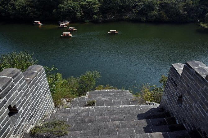 Huanghuacheng Water Wall Chartered Boat Ride and Beijing Olympic Stadiums Visit - How Does It All Come Together?