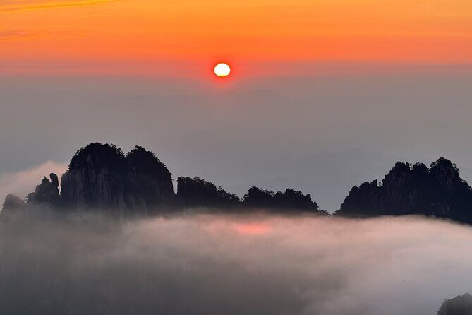 Huangshan and Hongcun 2 Day Tour with Mountain Overnight - Who Is This Tour Best For?