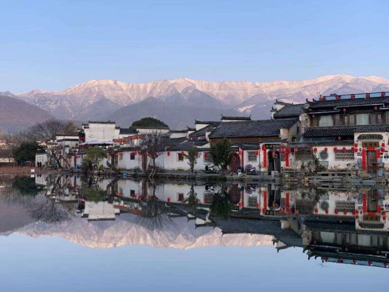 HuangshanAncient Huizhou Villages Xidi and Hongcun Day Trip - Transitioning to Hongcun: The Village in a Painting