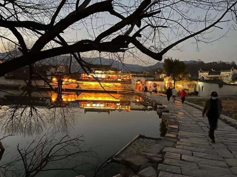 HuangshanAncient Huizhou Villages Xidi and Hongcun Day Trip - Suitability and Practical Tips