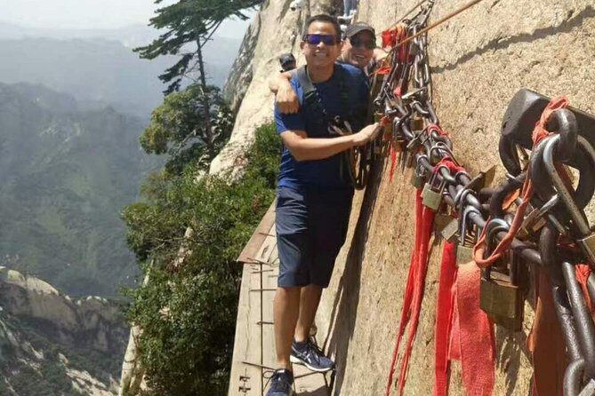 Huashan Mountain Hiking Tour from Xi'an - Key Points